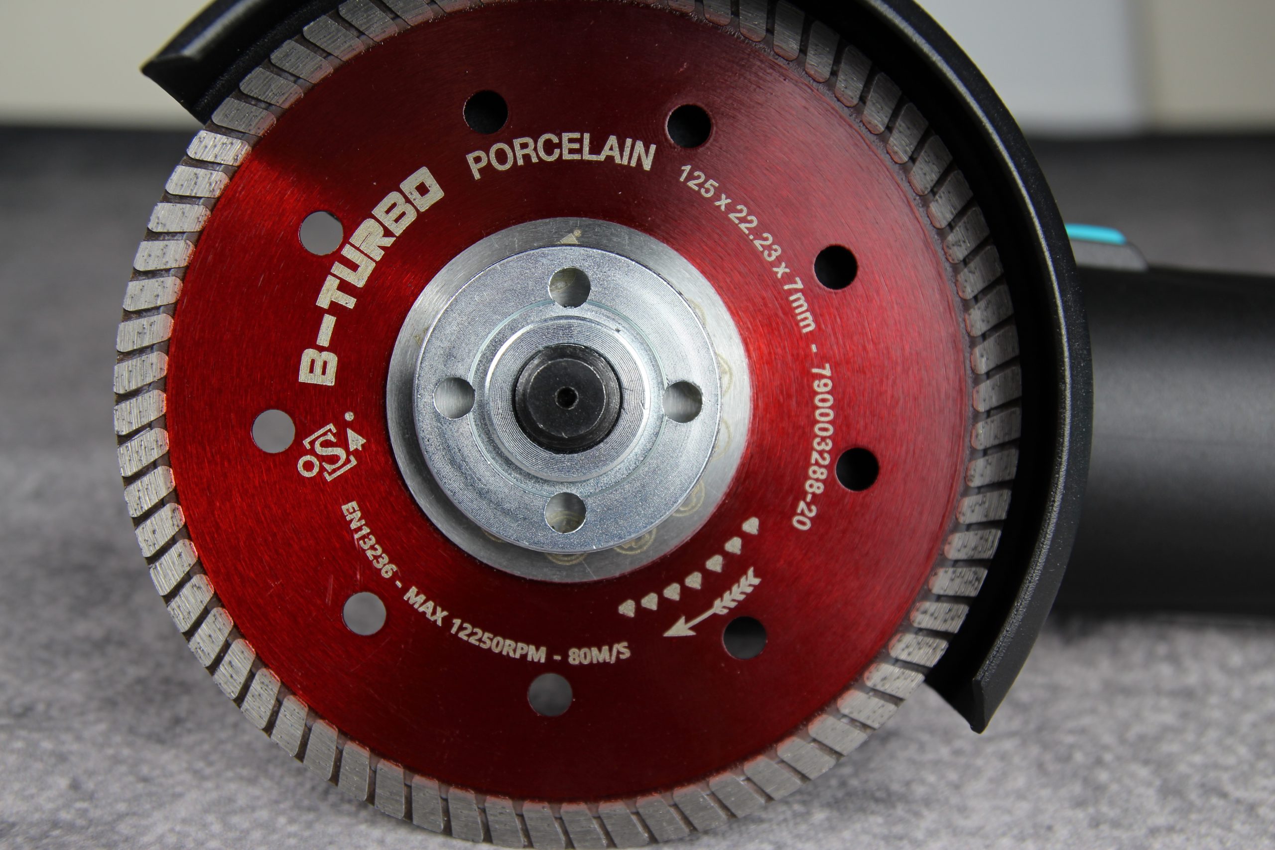 Powder coating, how it works. - Genesis | For the Perfect Finish